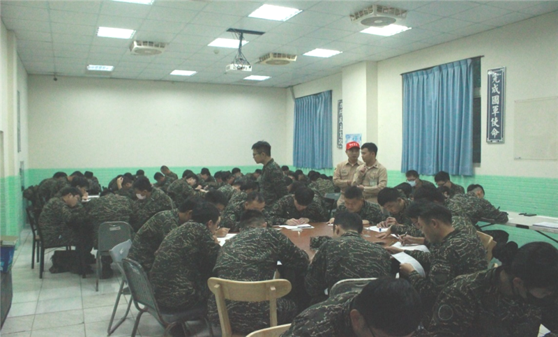Instructors from Afloat Training Group of the Naval Education Training ...
