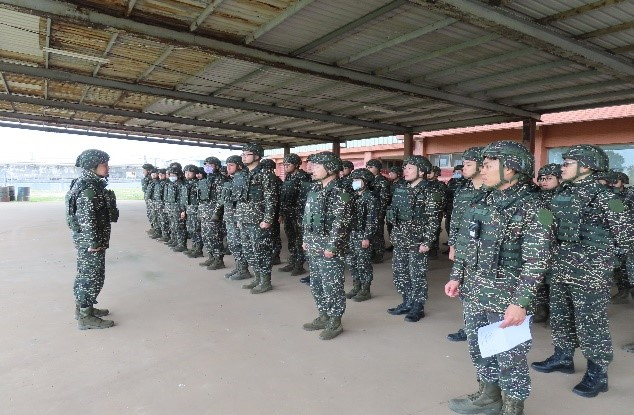 The commander of Taipei communication brigade, CDR. Huang, commands the ...